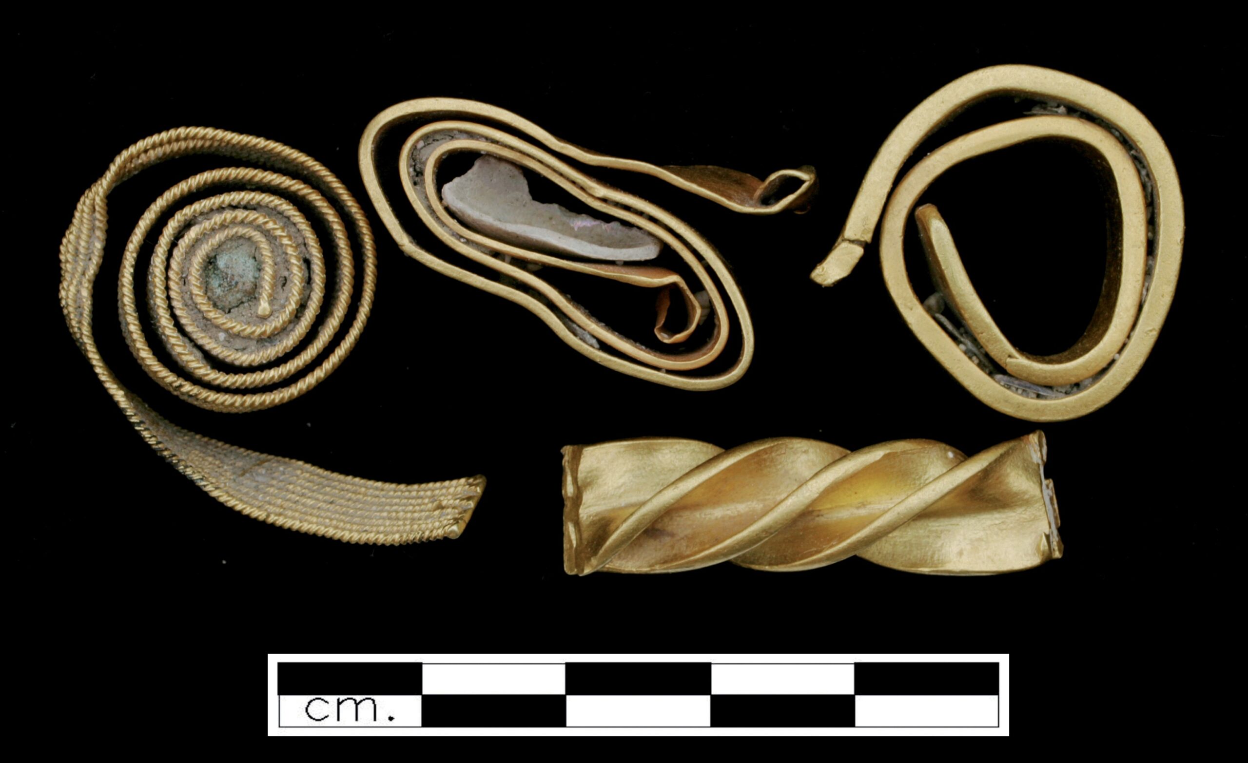 The Middle Bronze Age and Pre-Roman Iron Age - A Maritime ...